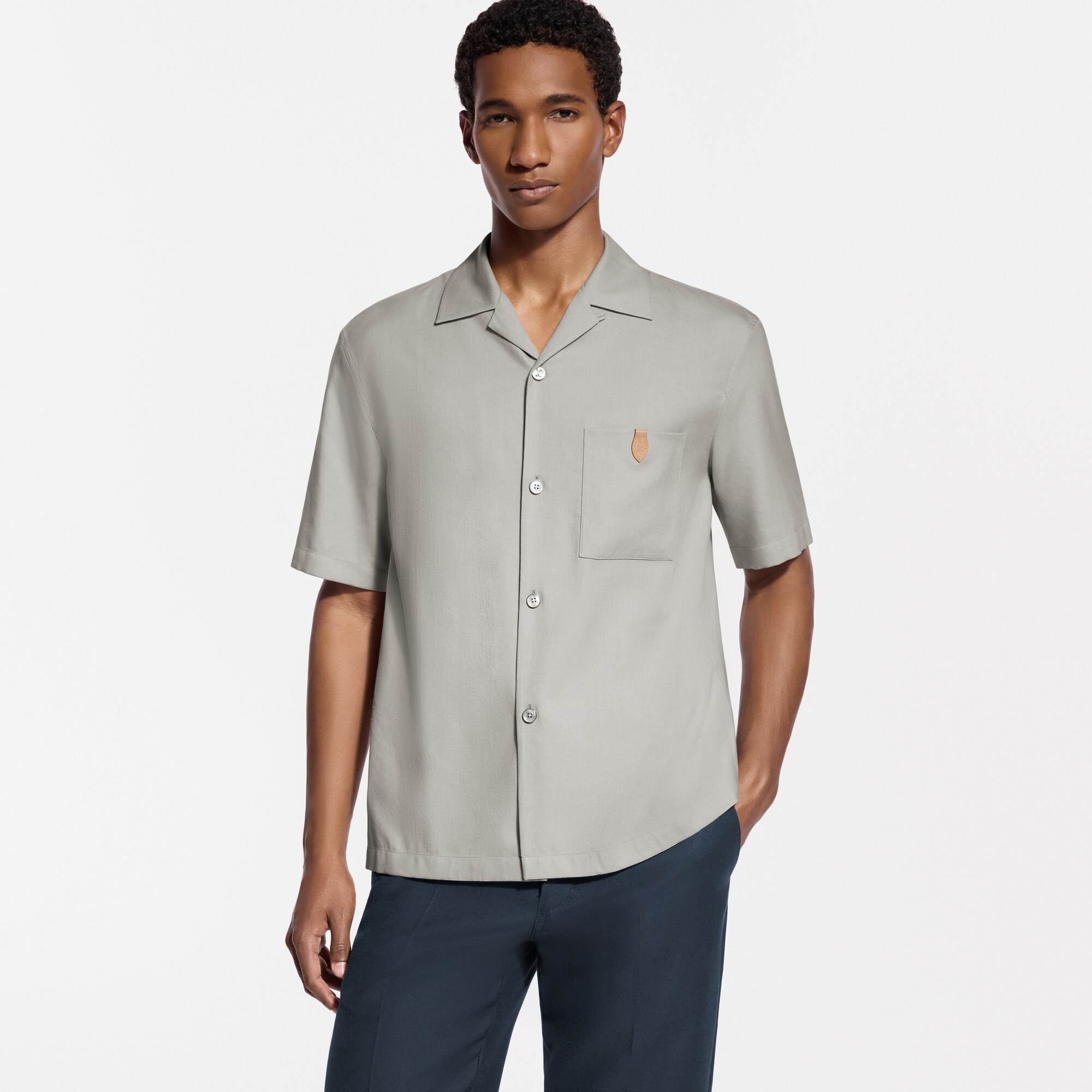 Camisa de manga corta con cuello abierto - Prêt-à-Porter 1AJSQ2 | LOUIS ...